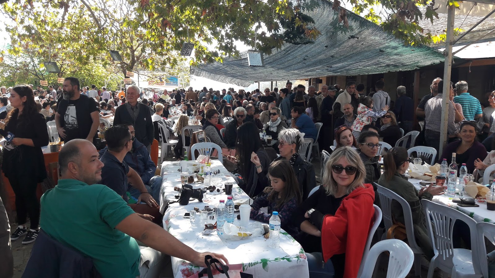 Πλήθος κόσμου στη Ροδαυγή Άρτας για την 10η Γιορτή Τσίπουρου και ...