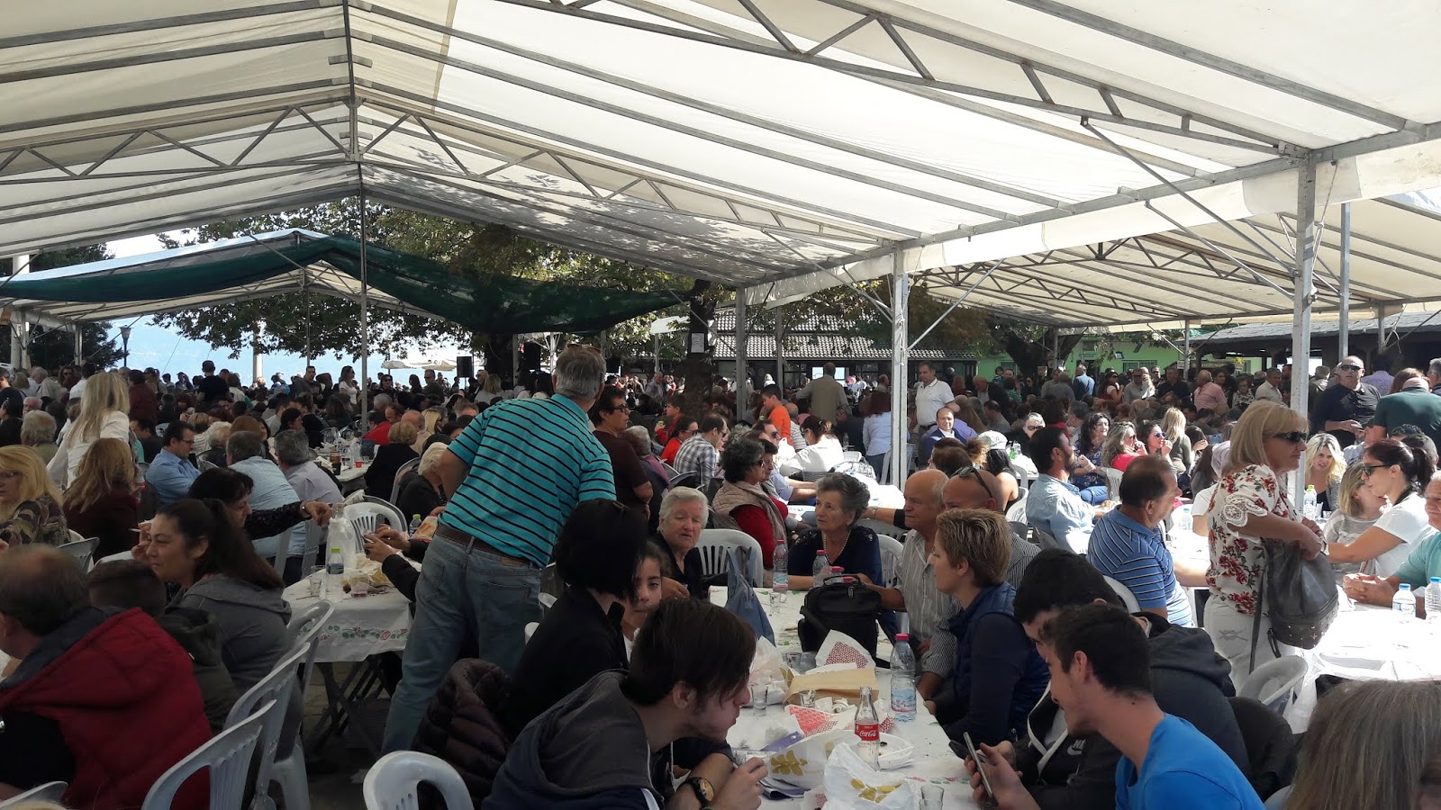 Πλήθος κόσμου στη Ροδαυγή Άρτας για την 10η Γιορτή Τσίπουρου και ...